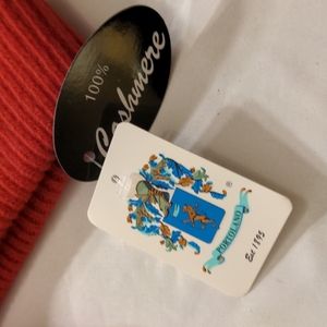 Portland | Accessories | Gloves And Hat Set | Poshmark